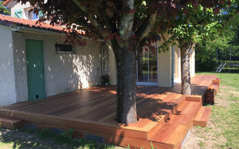 Intégrer un arbre dans une terrasse : ce qu’il faut savoir | Id ...